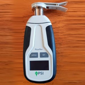 FluorPen FP 110 y PAR-FluorPen FP 110-LM - Ambimet Instrumentación